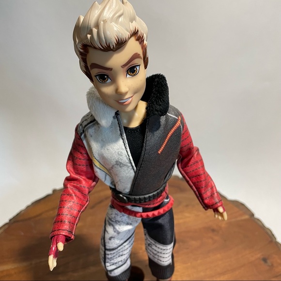 Disney | Toys | Hasbro Disneys Descendants Isle Of The Lost Carlos Doll ...